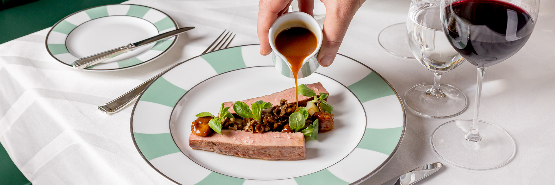 The Foyer & Reading Room: Afternoon Tea in Mayfair - Claridge's