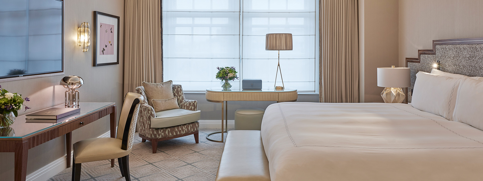 Claridge’s Suite: magnificent one-bedroom suite– Claridge’s